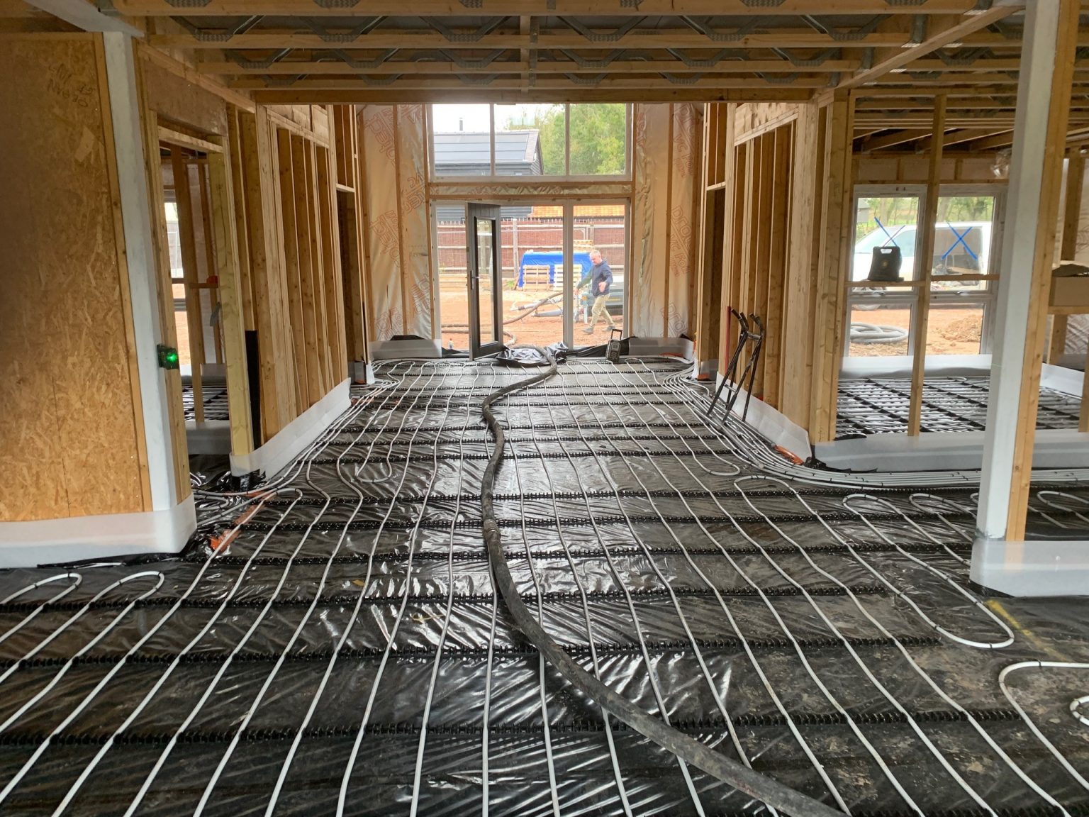 Underfloor Heating Installation & Screeding – Kent - CFS Liquid Flow ...